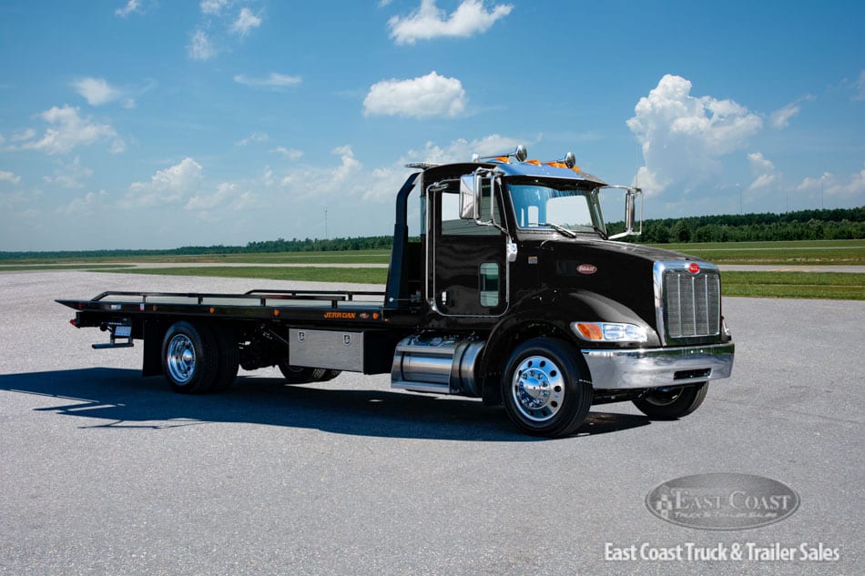 Rollback | 2020 Peterbilt 337 & Jerr-Dan 22x102 SRR6T-LPW in Black