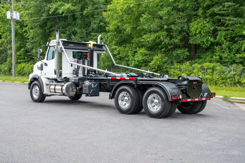 2023 Western Star 49X & Multilift Ultima 26S-5300-PF