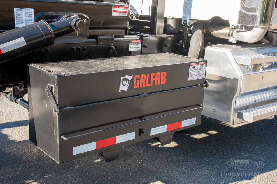 2024 Western Star 49X & Galfab 60K Outside Rail Hoist