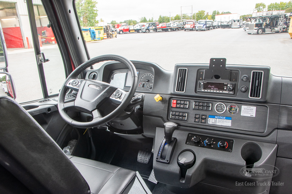 2025 Freightliner M2 Ext Cab & Jerr-Dan 22x102 SRR6T-LPW