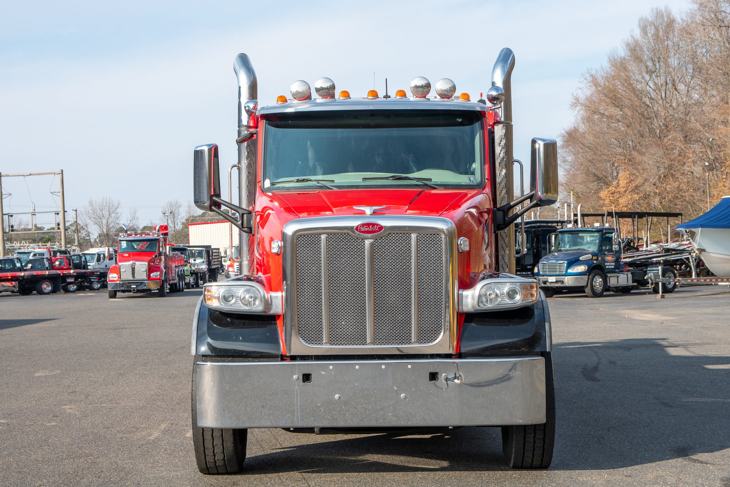 2019 Peterbilt 567 & NRC 40CS 40 Ton Slider in Red