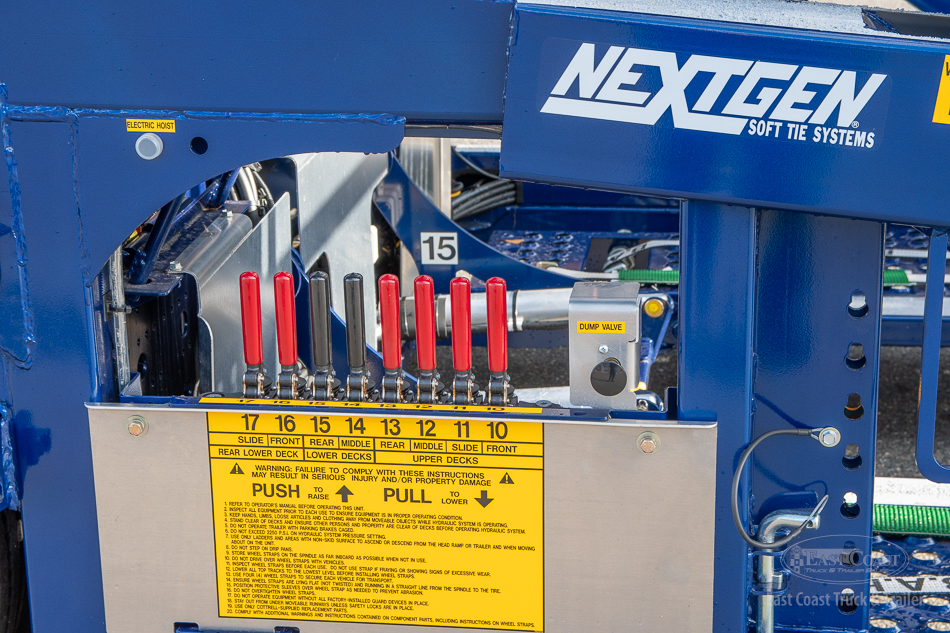 2025 Peterbilt 589 Hauler