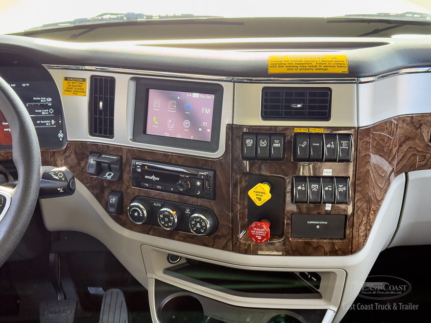 2025 Peterbilt 589 Hauler