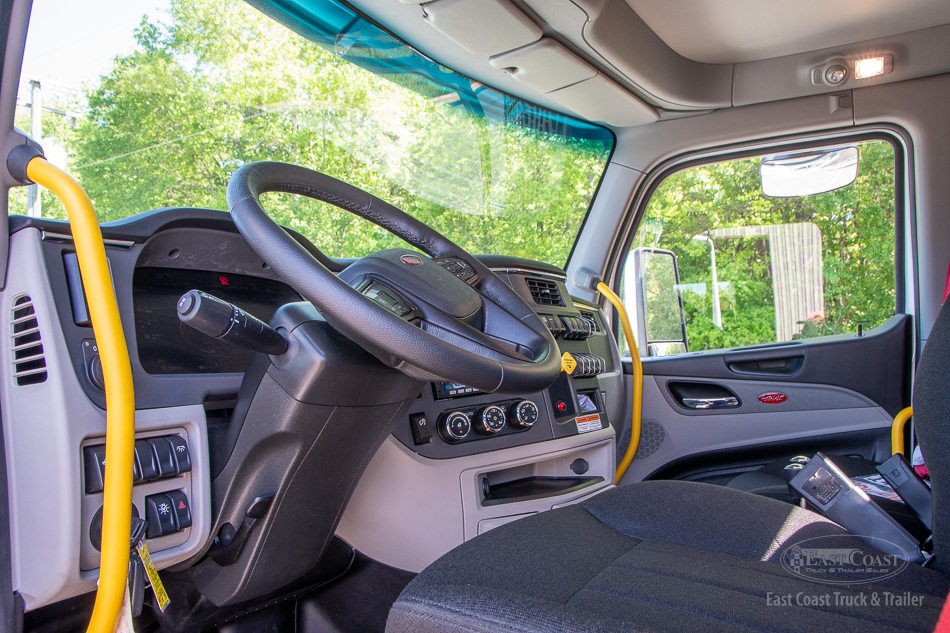 2025 Peterbilt 567 & Galfab 75K Outside Rail Hoist