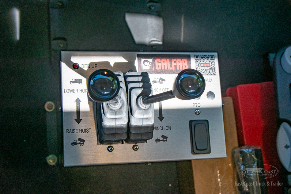 2025 Peterbilt 567 & Galfab 75K Outside Rail Hoist