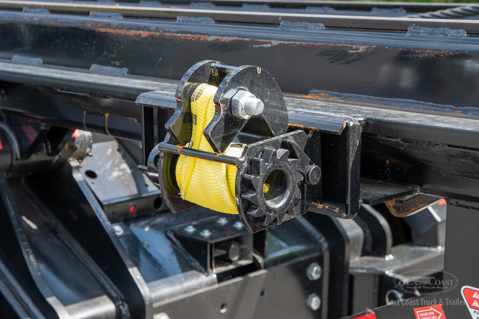 2027 Western Star 49X Tri-Axle & Galfab 75K Outside Rail Hoist