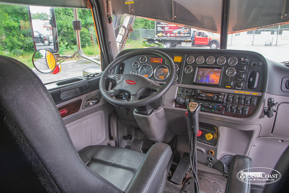 2019 Peterbilt 389 & Cottrell CX-09LS3