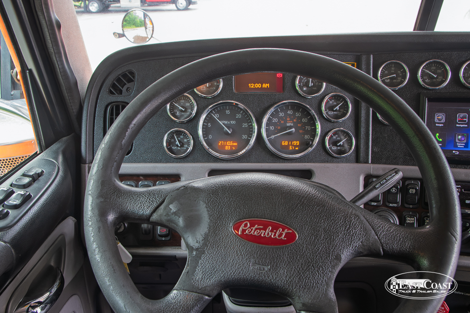 2019 Peterbilt 389 & Cottrell CX-09LS3