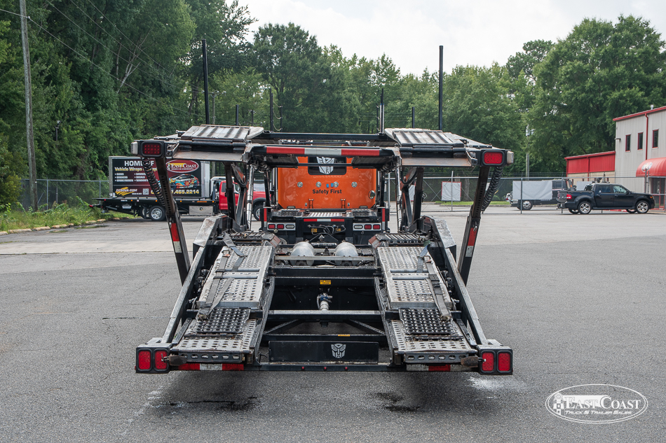2019 Peterbilt 389 & Cottrell CX-09LS3