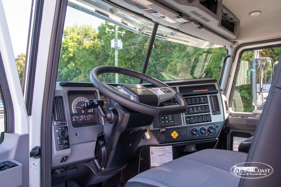 2026 Mack GR64B & Galfab 60K Outside Rail Hoist