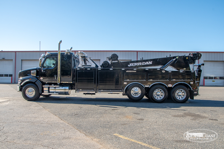 2024 Western Star 49X & Jerr-Dan JFB 50 Ton Integrated Heavy