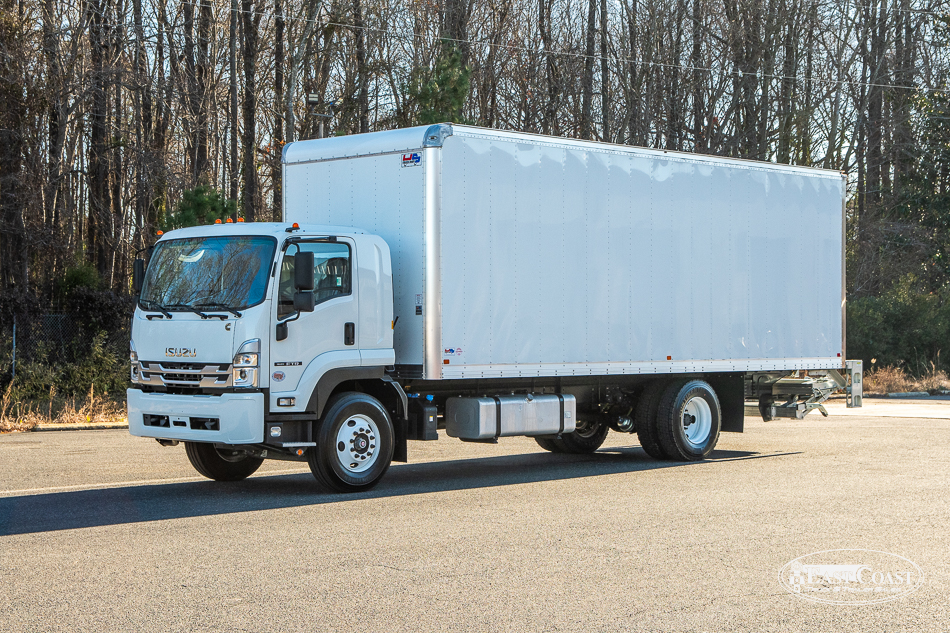 Isuzu FTR 26 foot Box Truck in White