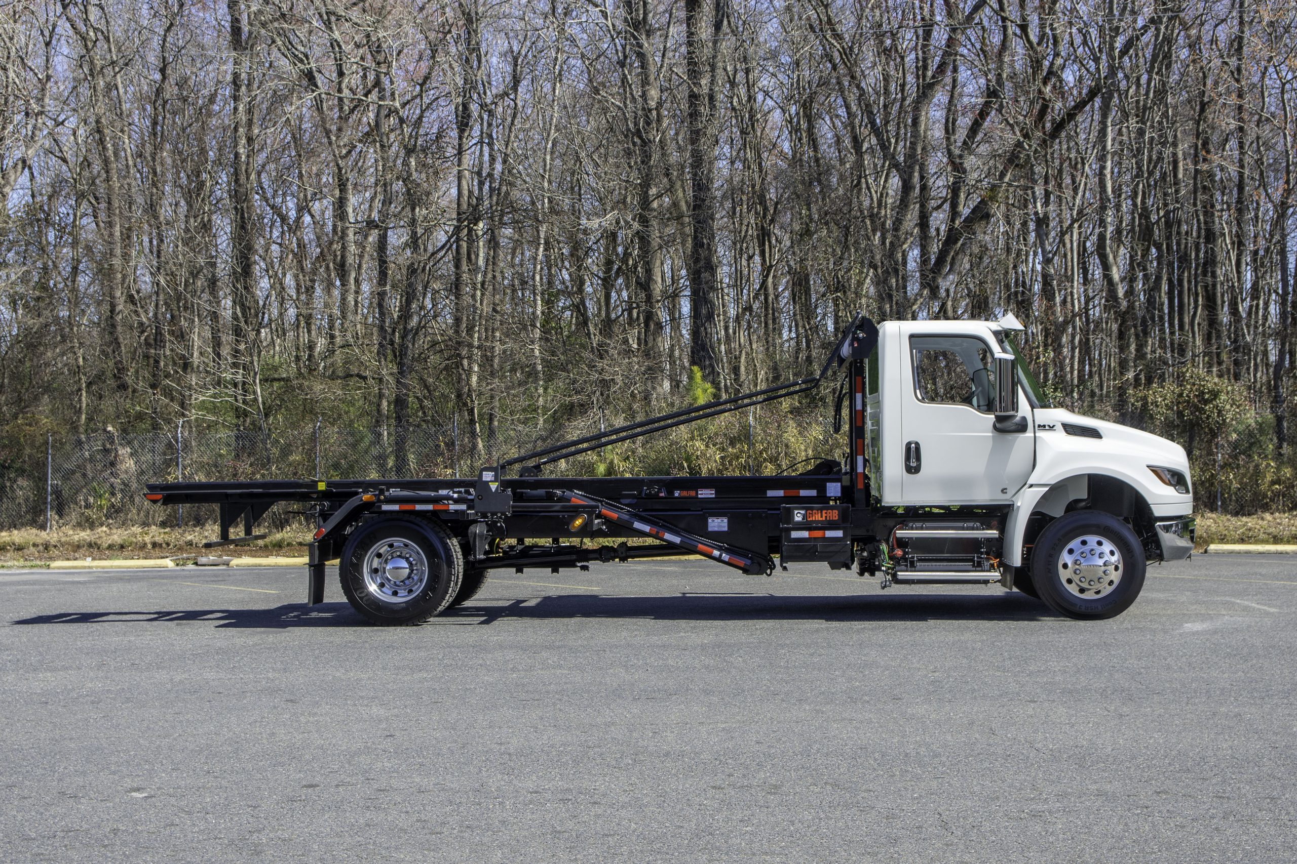 2025 International MV with Galfab 30K Outside Rail Hoist